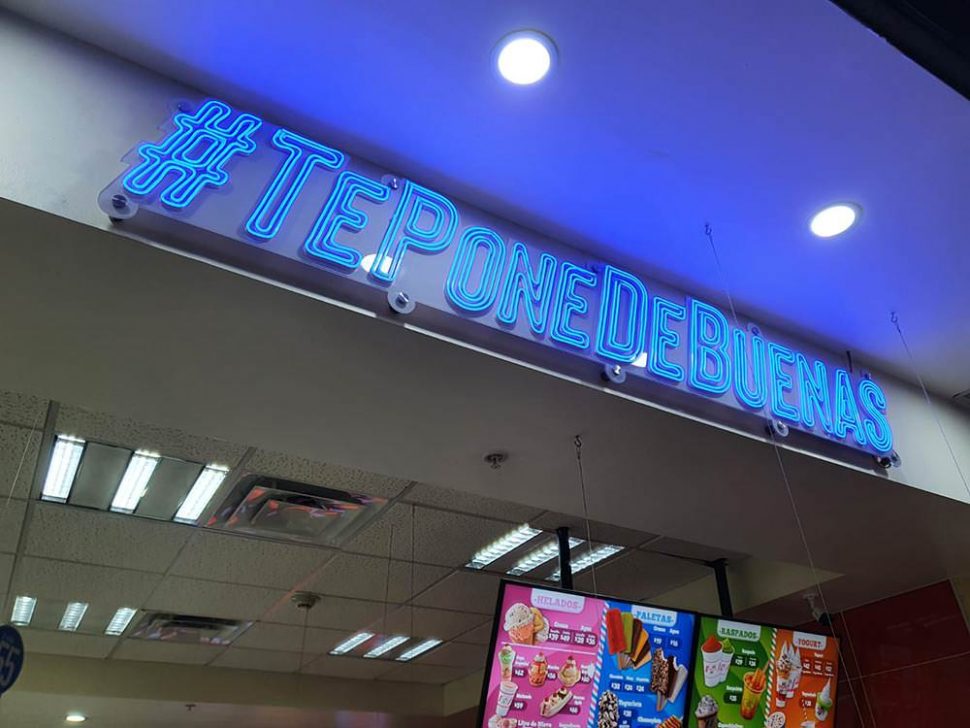 Letrero de neón led personalizado – Comunicadores Gráficos Creativos